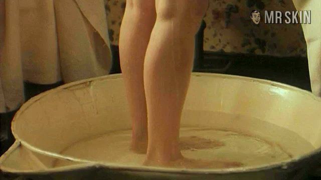 Linda Kozlowski Nude Naked Pics And Sex Scenes At Mr Skin